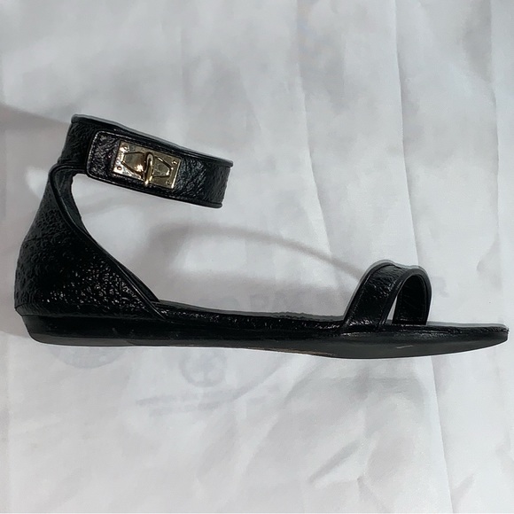 Givenchy | Shoes | Givenchy Size Black Ostrich Leather Shark Lock ...